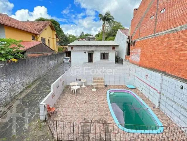 Casa / Sobrado para Venda em Porto Alegre/RS Vila Jardim 3 Quartos