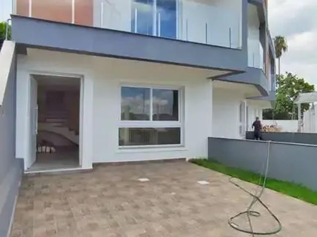 Casa / Sobrado para Venda em Porto Alegre/RS Vila Jardim 3 Quartos