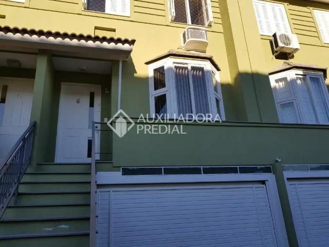 Casa / Sobrado para Venda em Porto Alegre/RS Vila Jardim 3 Quartos