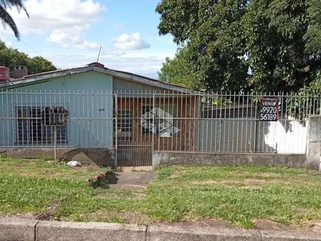 Casa / Sobrado para Venda em Porto Alegre/RS Vila Jardim 3 Quartos