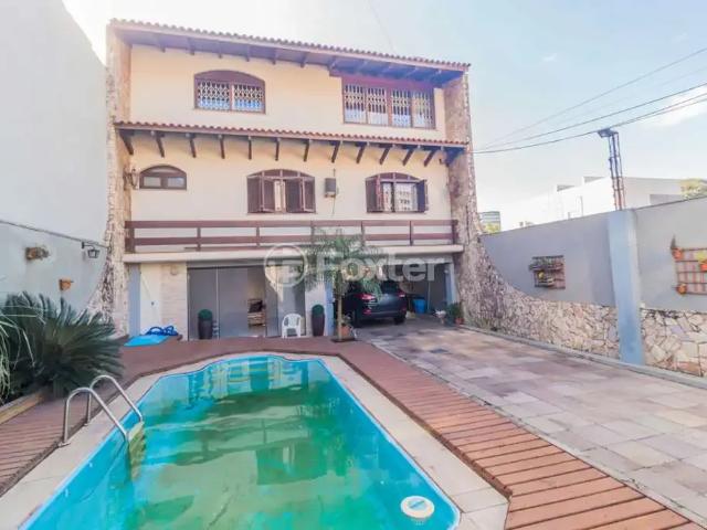 Casa / Sobrado para Venda em Porto Alegre/RS Vila João Pessoa 8 Quartos