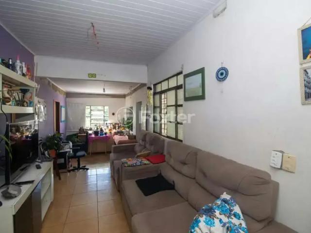 Casa / Sobrado para Venda em Porto Alegre/RS Vila São José 2 Quartos