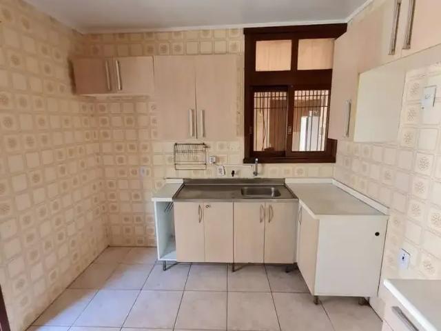 Casa / Sobrado para Venda em Porto Alegre/RS Vila São José 4 Quartos