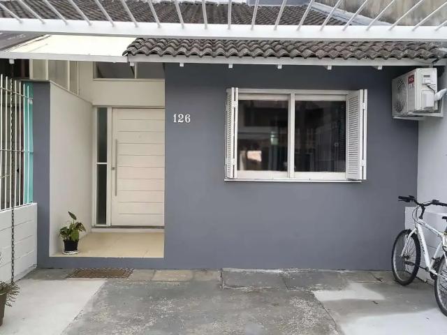 Casa / Sobrado para Venda em Porto Alegre/RS Aberta dos Morros 2 Quartos