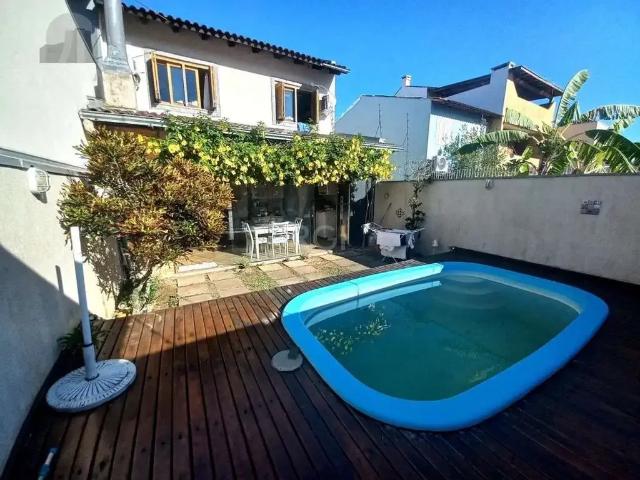 Casa / Sobrado para Venda em Porto Alegre/RS Aberta dos Morros 3 Quartos
