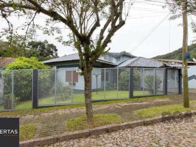 Casa / Sobrado para Venda em Porto Alegre/RS Aberta dos Morros 3 Quartos
