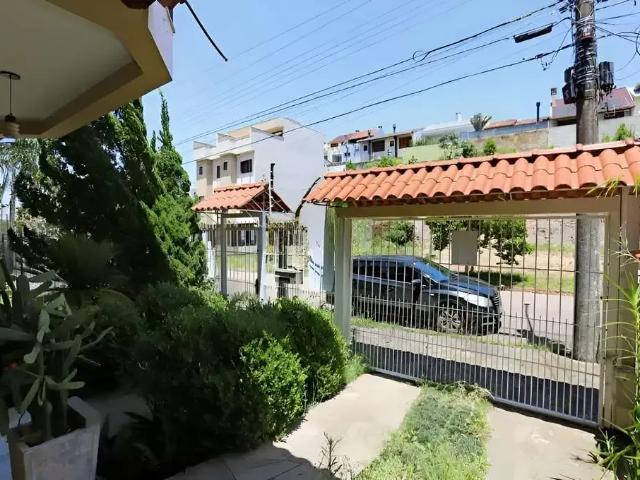 Casa / Sobrado para Venda em Porto Alegre/RS Aberta dos Morros 3 Quartos