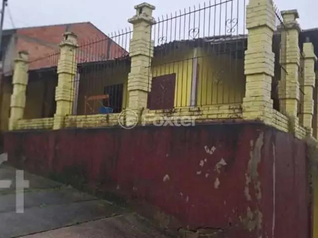 Casa / Sobrado para Venda em Porto Alegre/RS Agronomia 3 Quartos