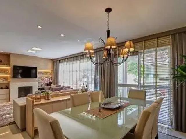 Casa / Sobrado para Venda em Porto Alegre/RS Agronomia 4 Quartos