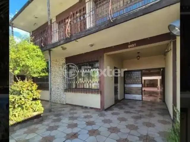 Casa / Sobrado para Venda em Porto Alegre/RS Agronomia 6 Quartos