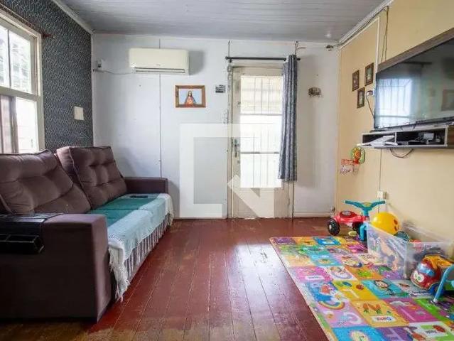 Casa / Sobrado para Venda em Porto Alegre/RS Alto Petrópolis 2 Quartos