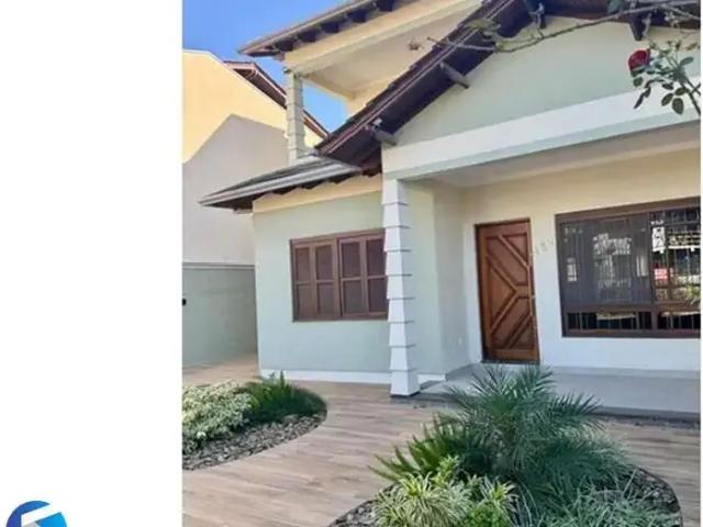 Casa / Sobrado para Venda em Porto Alegre/RS Anchieta 3 Quartos