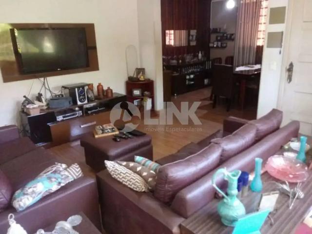Casa / Sobrado para Venda em Porto Alegre/RS Anchieta 3 Quartos