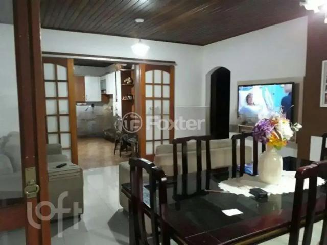 Casa / Sobrado para Venda em Porto Alegre/RS Arquipélago 4 Quartos
