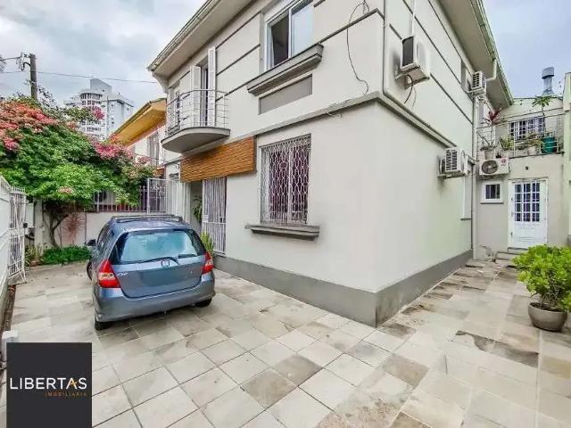 Casa / Sobrado para Venda em Porto Alegre/RS Auxiliadora 4 Quartos