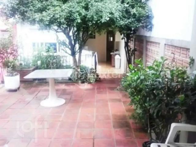 Casa / Sobrado para Venda em Porto Alegre/RS Auxiliadora 4 Quartos