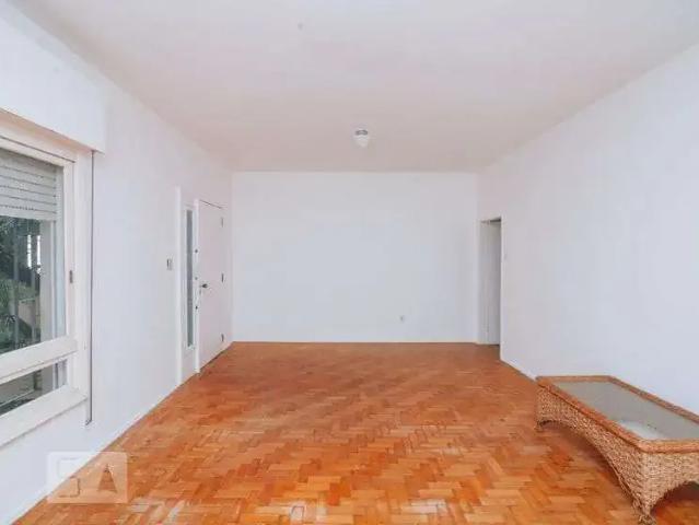 Casa / Sobrado para Venda em Porto Alegre/RS Auxiliadora 4 Quartos