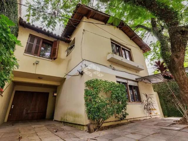 Casa / Sobrado para Venda em Porto Alegre/RS Auxiliadora 5 Quartos