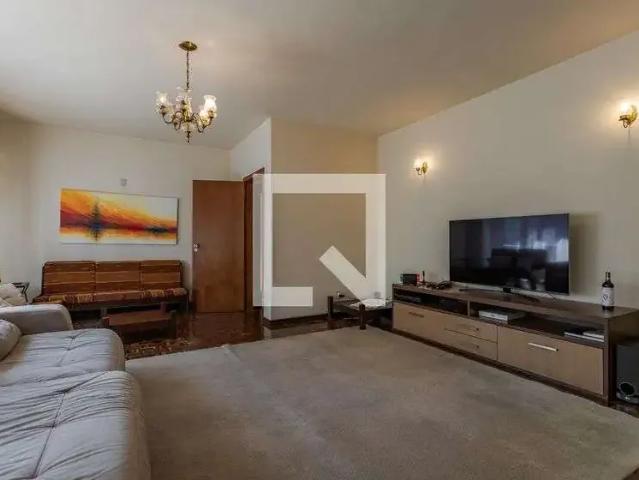 Casa / Sobrado para Venda em Porto Alegre/RS Auxiliadora 6 Quartos