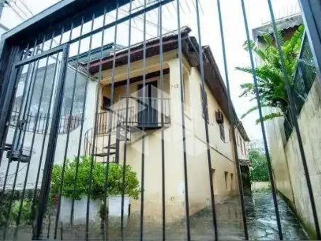 Casa / Sobrado para Venda em Porto Alegre/RS Auxiliadora 2 Quartos