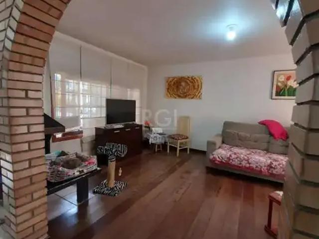 Casa / Sobrado para Venda em Porto Alegre/RS Auxiliadora 3 Quartos