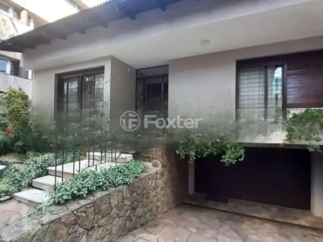 Casa / Sobrado para Venda em Porto Alegre/RS Auxiliadora 3 Quartos
