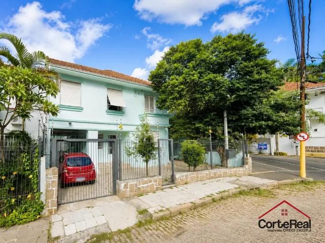 Casa / Sobrado para Venda em Porto Alegre/RS Auxiliadora 3 Quartos