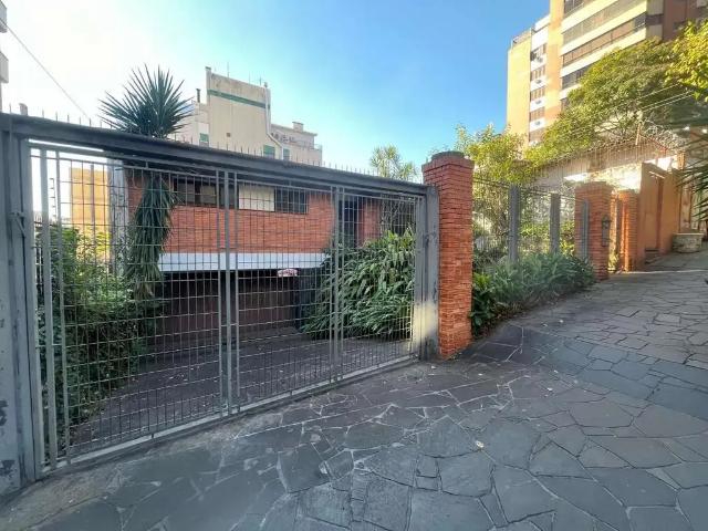 Casa / Sobrado para Venda em Porto Alegre/RS Auxiliadora 3 Quartos