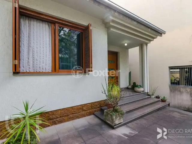 Casa / Sobrado para Venda em Porto Alegre/RS Auxiliadora 3 Quartos