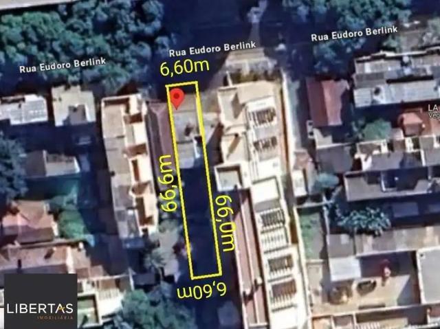 Casa / Sobrado para Venda em Porto Alegre/RS Auxiliadora 3 Quartos
