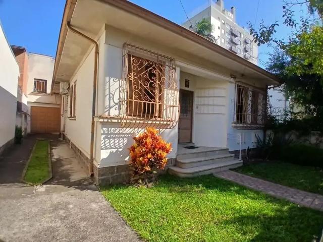 Casa / Sobrado para Venda em Porto Alegre/RS Azenha 3 Quartos