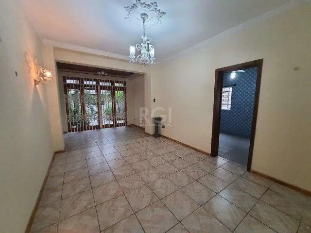 Casa / Sobrado para Venda em Porto Alegre/RS Azenha 3 Quartos