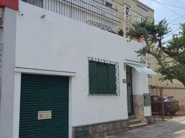 Casa / Sobrado para Venda em Porto Alegre/RS Azenha 3 Quartos