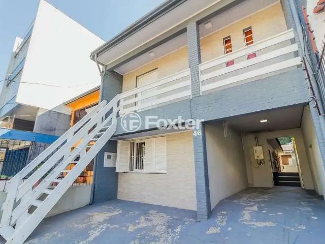 Casa / Sobrado para Venda em Porto Alegre/RS Azenha 3 Quartos