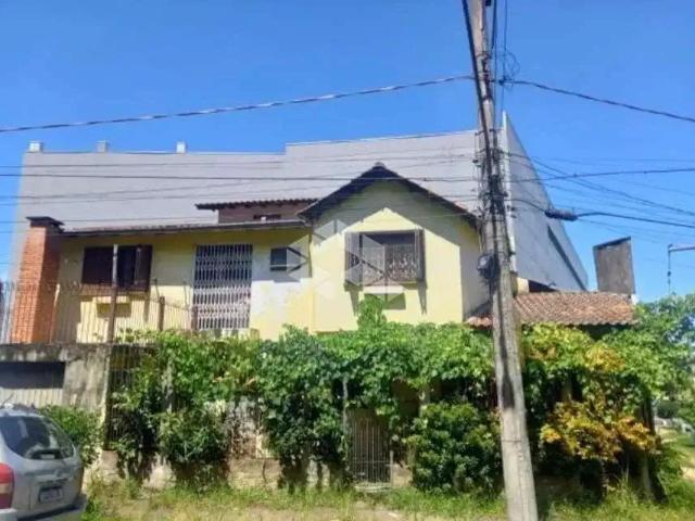 Casa / Sobrado para Venda em Porto Alegre/RS Azenha 3 Quartos