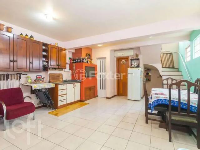 Casa / Sobrado para Venda em Porto Alegre/RS Azenha 3 Quartos