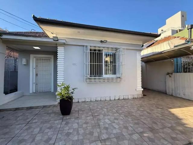 Casa / Sobrado para Venda em Porto Alegre/RS Azenha 3 Quartos