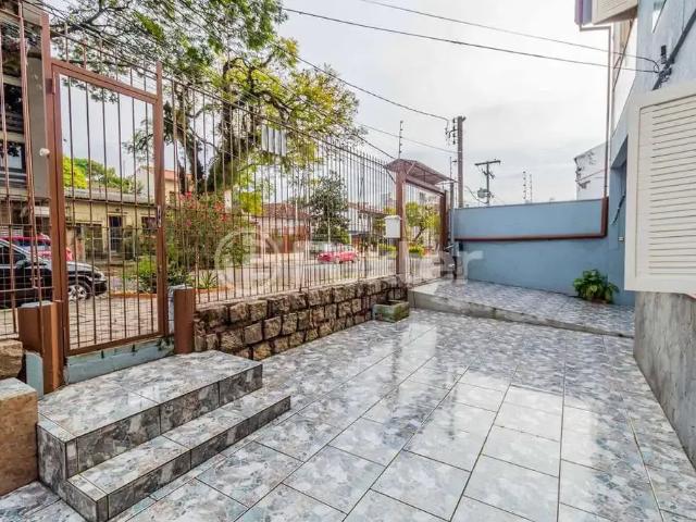 Casa / Sobrado para Venda em Porto Alegre/RS Azenha 3 Quartos