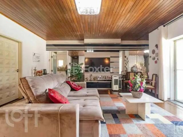 Casa / Sobrado para Venda em Porto Alegre/RS Azenha 4 Quartos