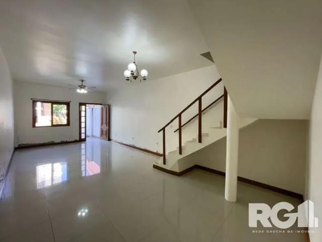 Casa / Sobrado para Venda em Porto Alegre/RS Azenha 4 Quartos