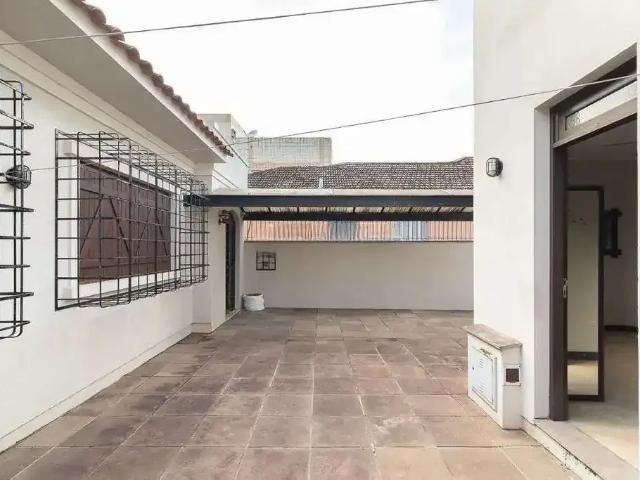Casa / Sobrado para Venda em Porto Alegre/RS Azenha 5 Quartos