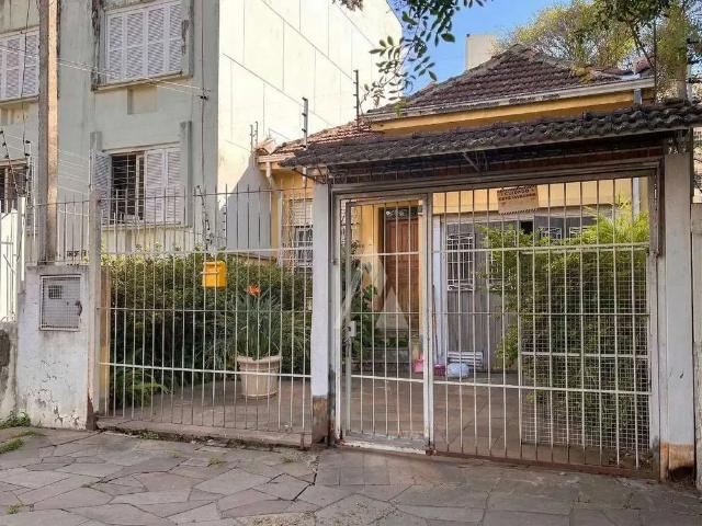 Casa / Sobrado para Venda em Porto Alegre/RS Bela Vista 3 Quartos