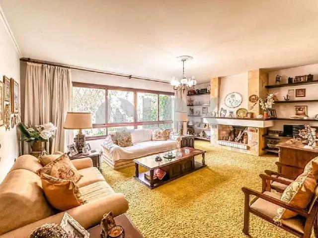Casa / Sobrado para Venda em Porto Alegre/RS Bela Vista 3 Quartos