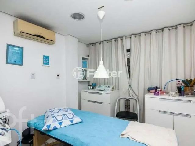 Casa / Sobrado para Venda em Porto Alegre/RS Bela Vista 4 Quartos