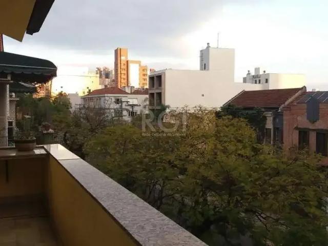 Casa / Sobrado para Venda em Porto Alegre/RS Bela Vista 5 Quartos