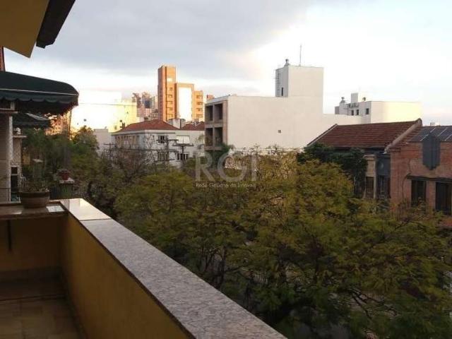 Casa / Sobrado para Venda em Porto Alegre/RS Bela Vista 5 Quartos