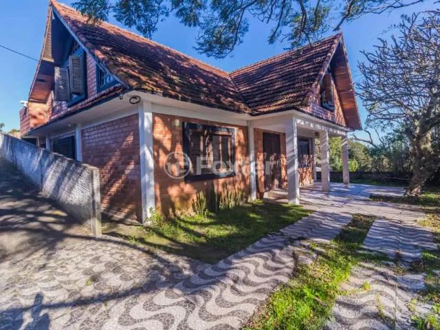 Casa / Sobrado para Venda em Porto Alegre/RS Belém Velho 6 Quartos
