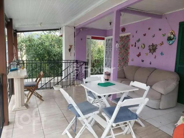 Casa / Sobrado para Venda em Porto Alegre/RS Belém Velho 2 Quartos