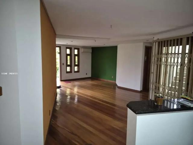 Casa / Sobrado para Venda em Porto Alegre/RS Belém Velho 3 Quartos