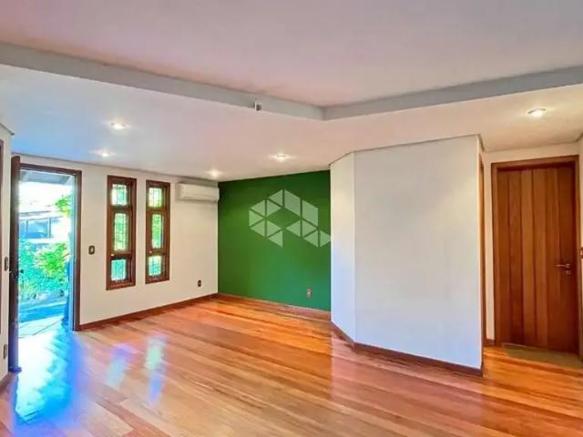 Casa / Sobrado para Venda em Porto Alegre/RS Belém Velho 3 Quartos